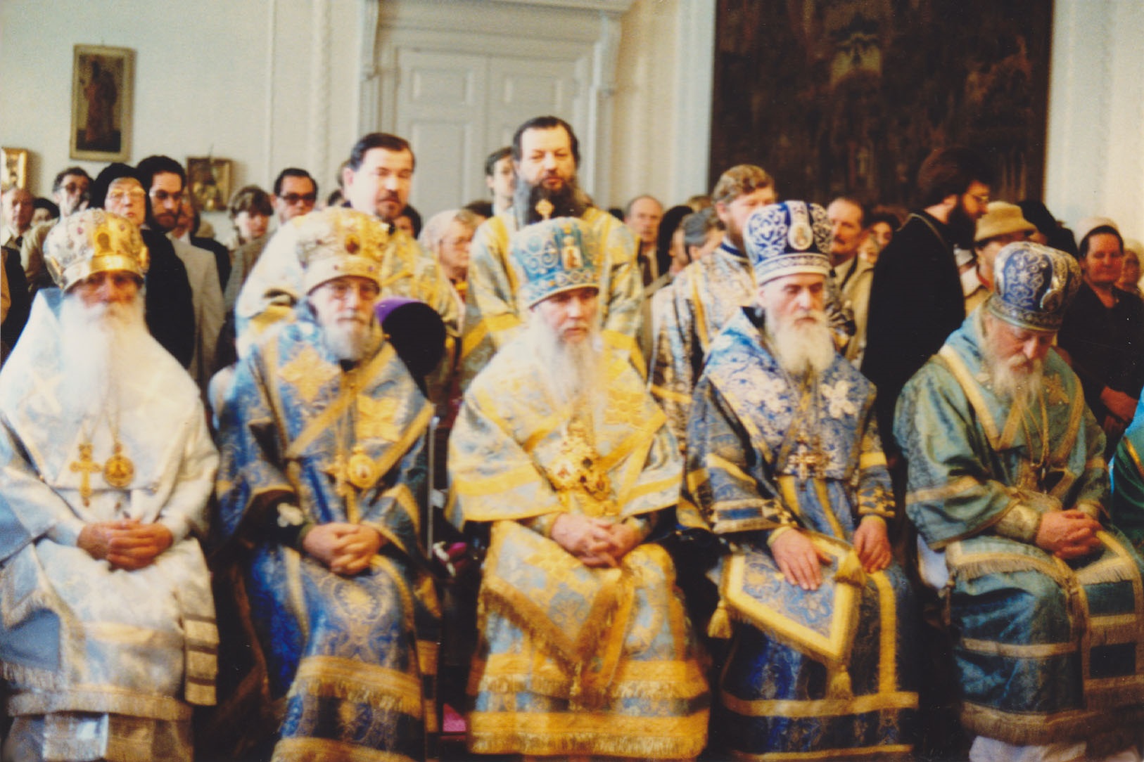 Astăzi se împlinesc 40 de ani de la Anatema împotriva Ecumenismului ...